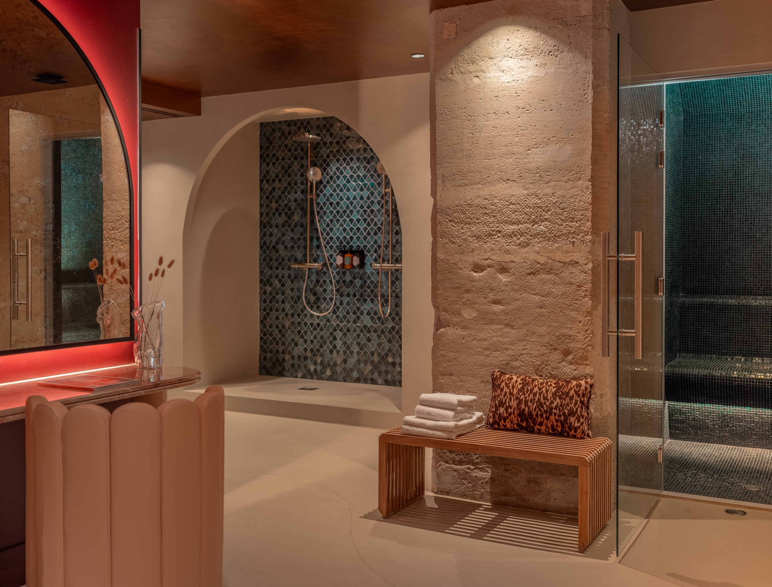 Salon de Bain Hédo­né | Sezame